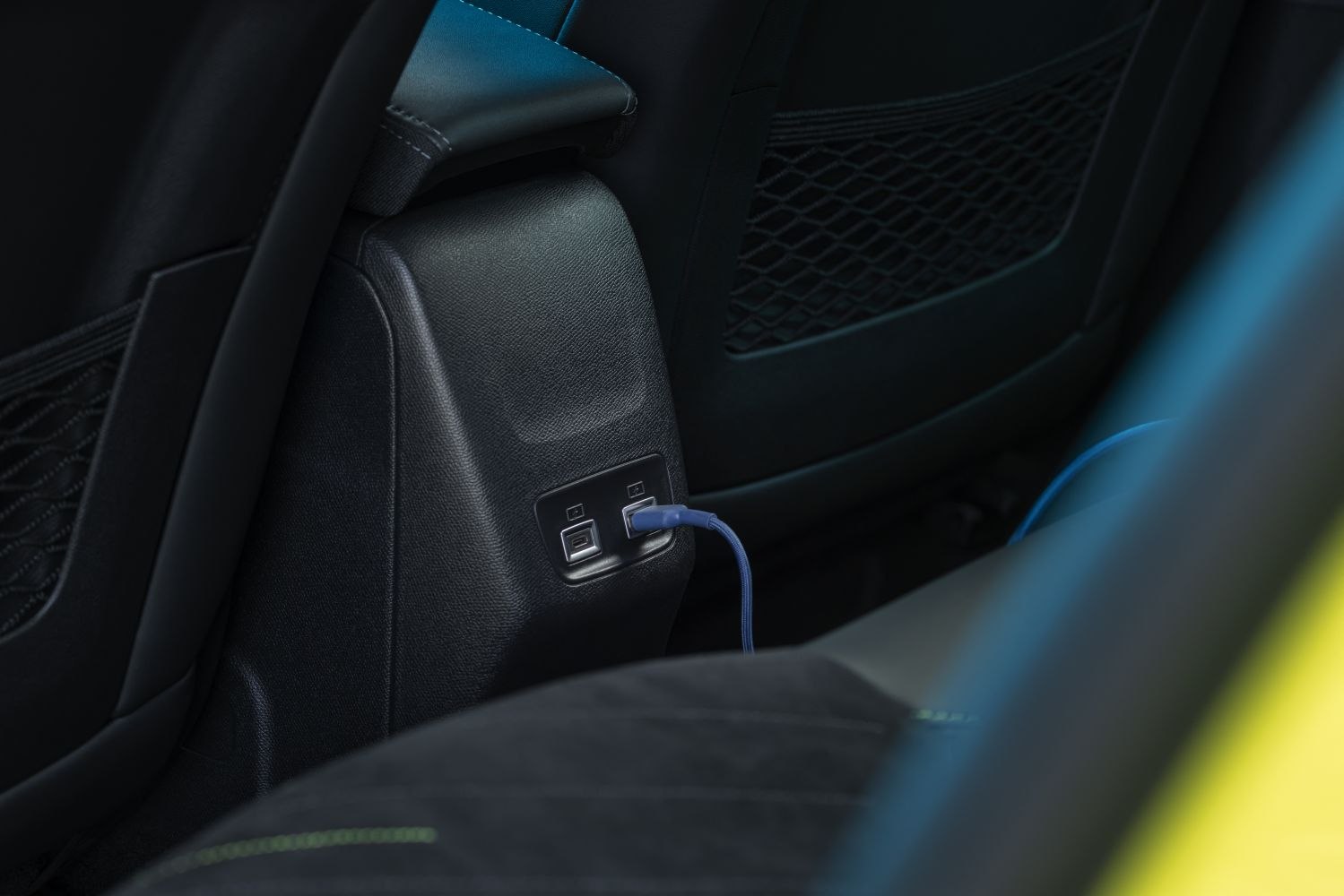 Peugeot 208 II (Phase II, 2023) 1.2 (100 Hp) Mild Hybrid Automatic